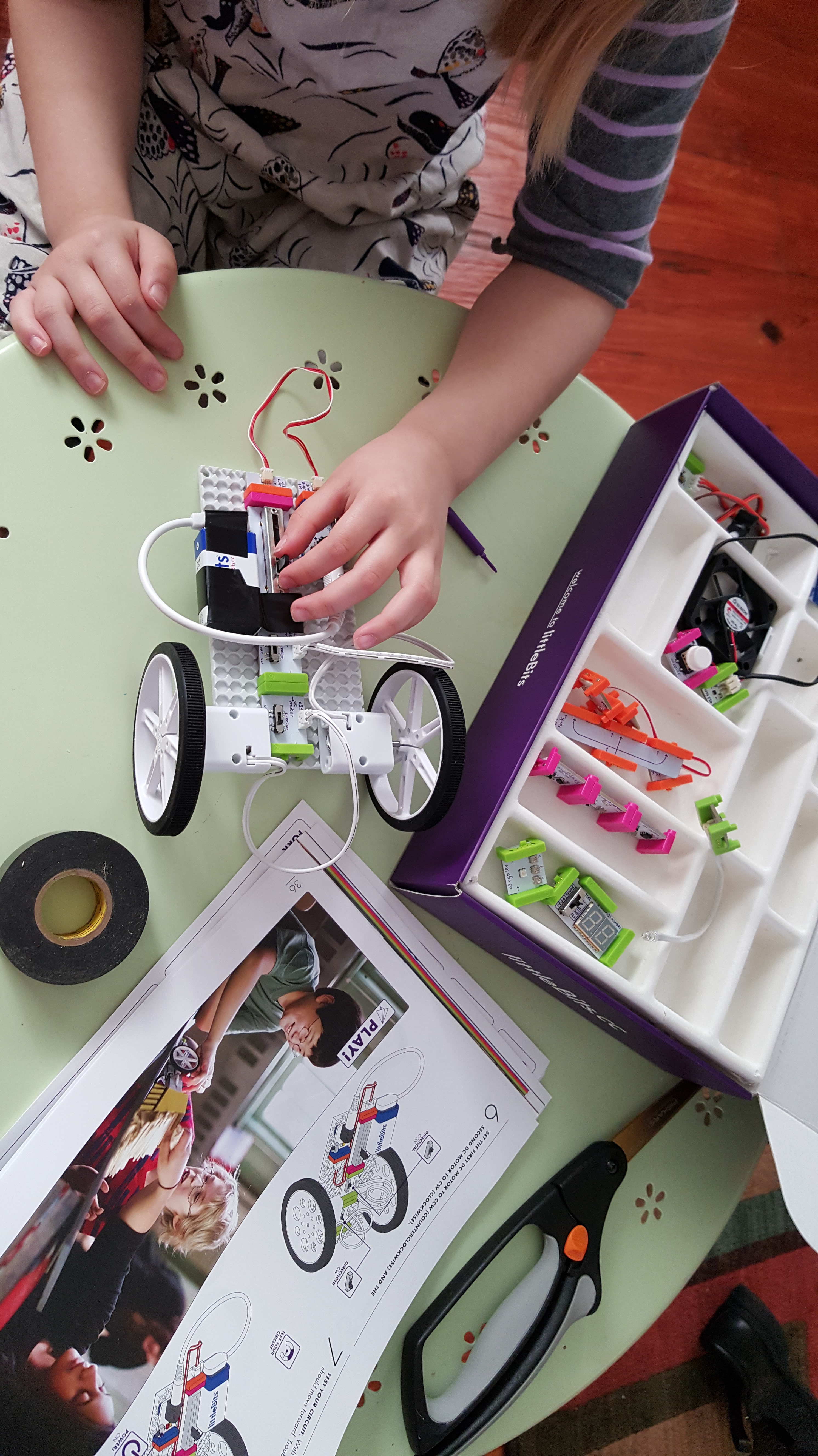 Review of New littleBits STEAM Student Set ! | Petite Texan: Pack ...